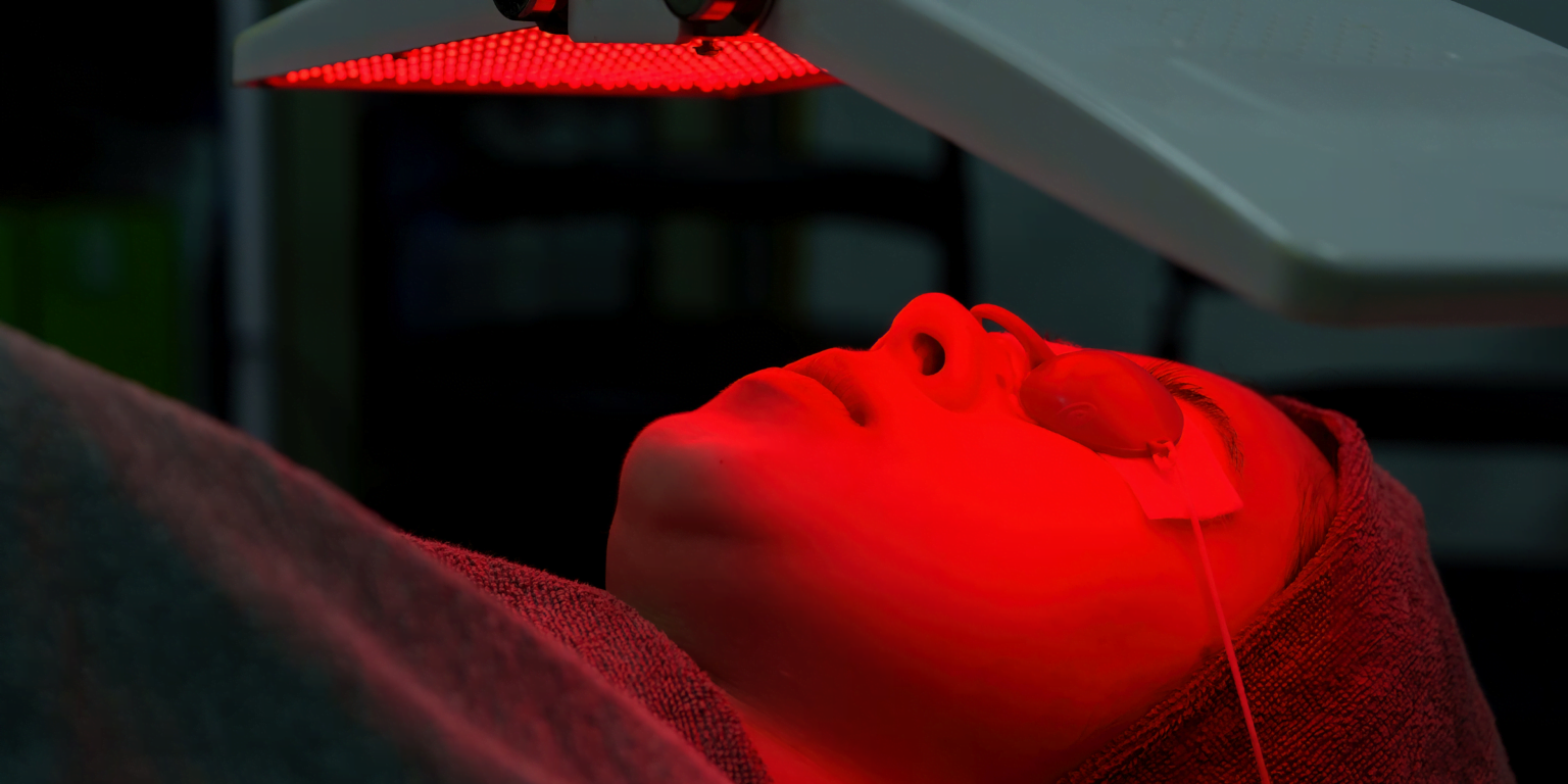 Illuminating the Health Benefits of Red Light Therapy | Dr. Ross
