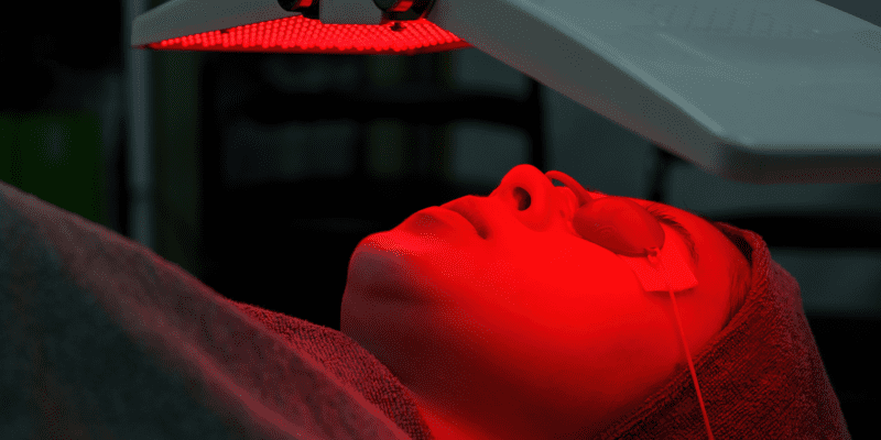 Illuminating the Health Benefits of Red Light Therapy | Dr. Ross